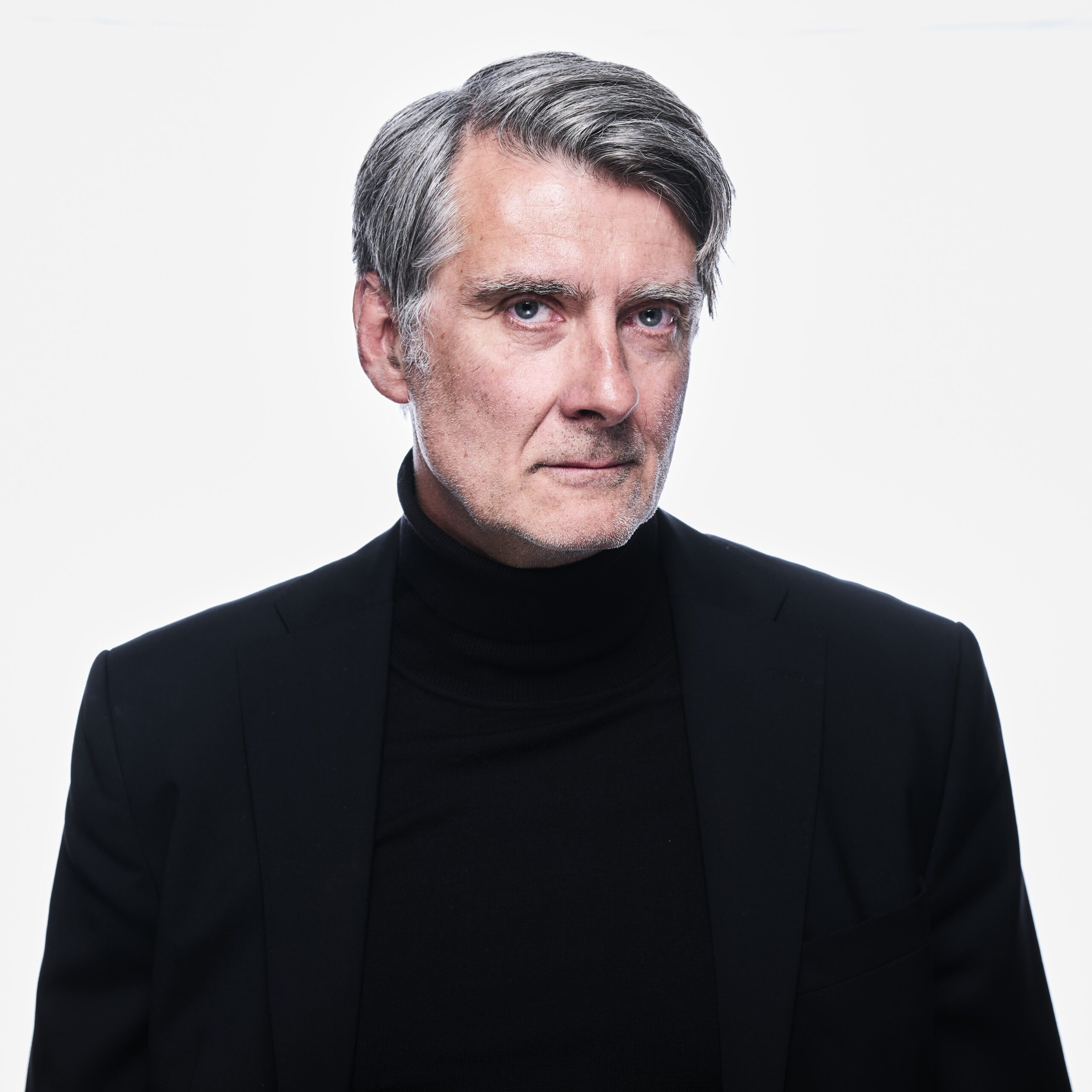 Sie sagt. Er sagt. - Hamburger Kammerspiele - Theater